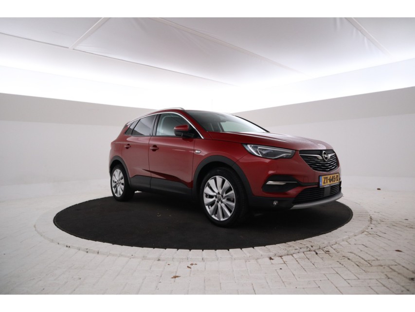 Opel Grandland X 1.2 Turbo Business Executive | AutoSiero.nl